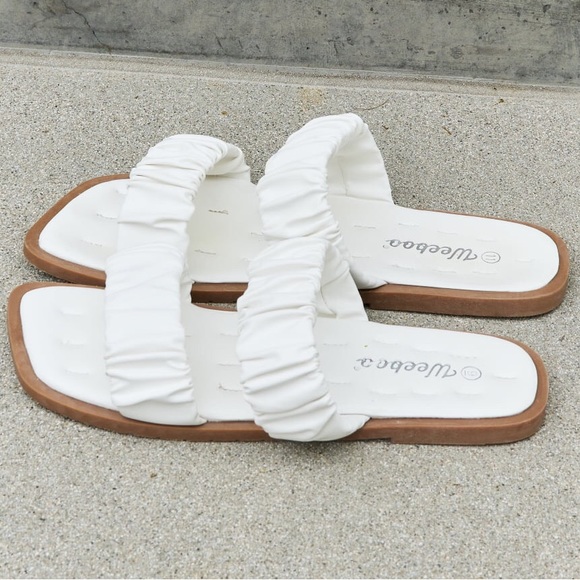 WeeBoo | Shoes | Weeboo Double Strap Scrunch Open Toe Slip On Sandals ...
